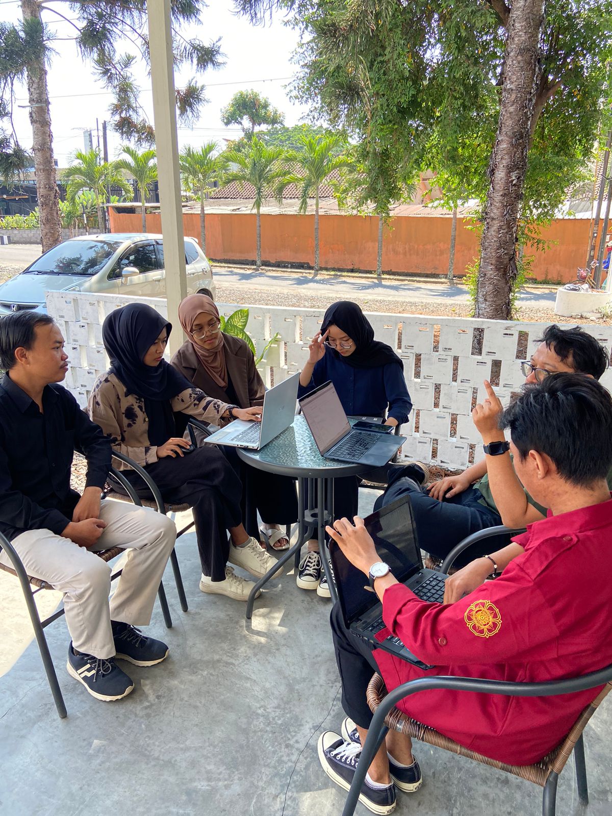 Internship Program | Dialogika